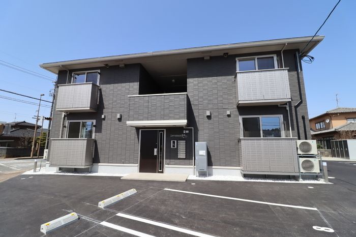 エバーグリーン涌波(石川県金沢市涌波3丁目)の物件情報｜いい部屋ネットの大東建託リーシング